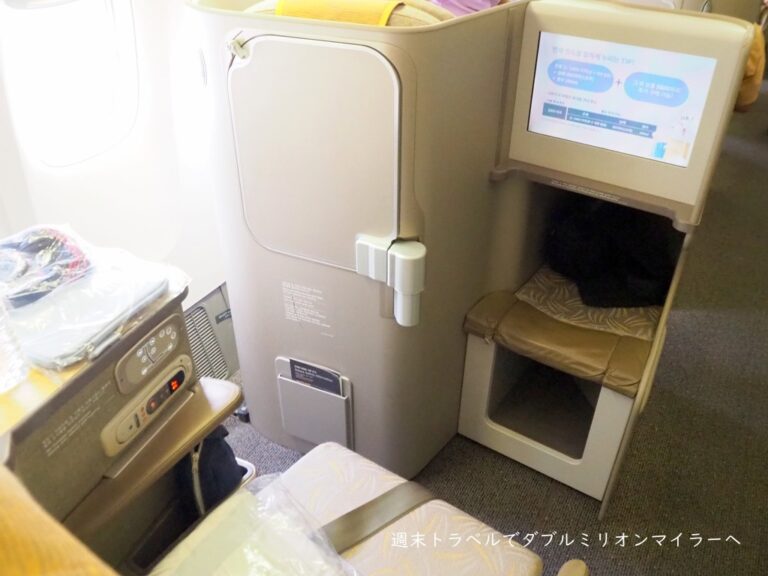 2025年9月アシアナ航空シアトル-ソウル仁川（SEA-ICN）OZ271ビジネスクラス【搭乗記】①フルフラットシートと美しい機内食を満喫